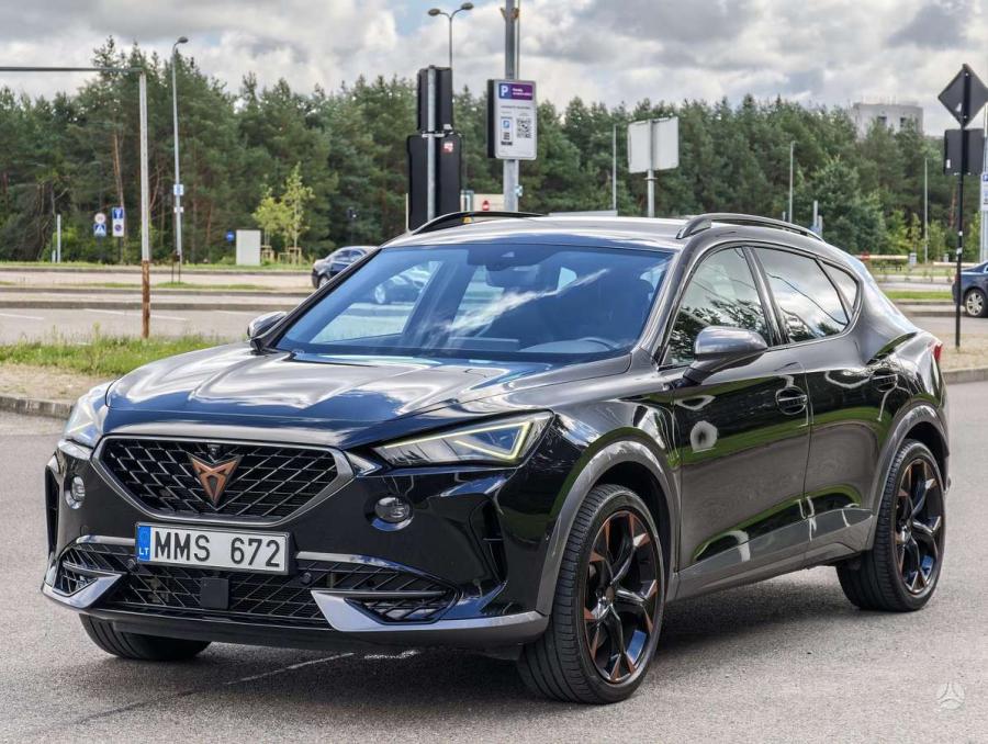 Black Cupra Formentor 2023 in Vilnius, with an engine capacity of 1.98 L and mileage of 76 thousand km for 27000 €, photo 5 on AUTOMOTO.COM.LV