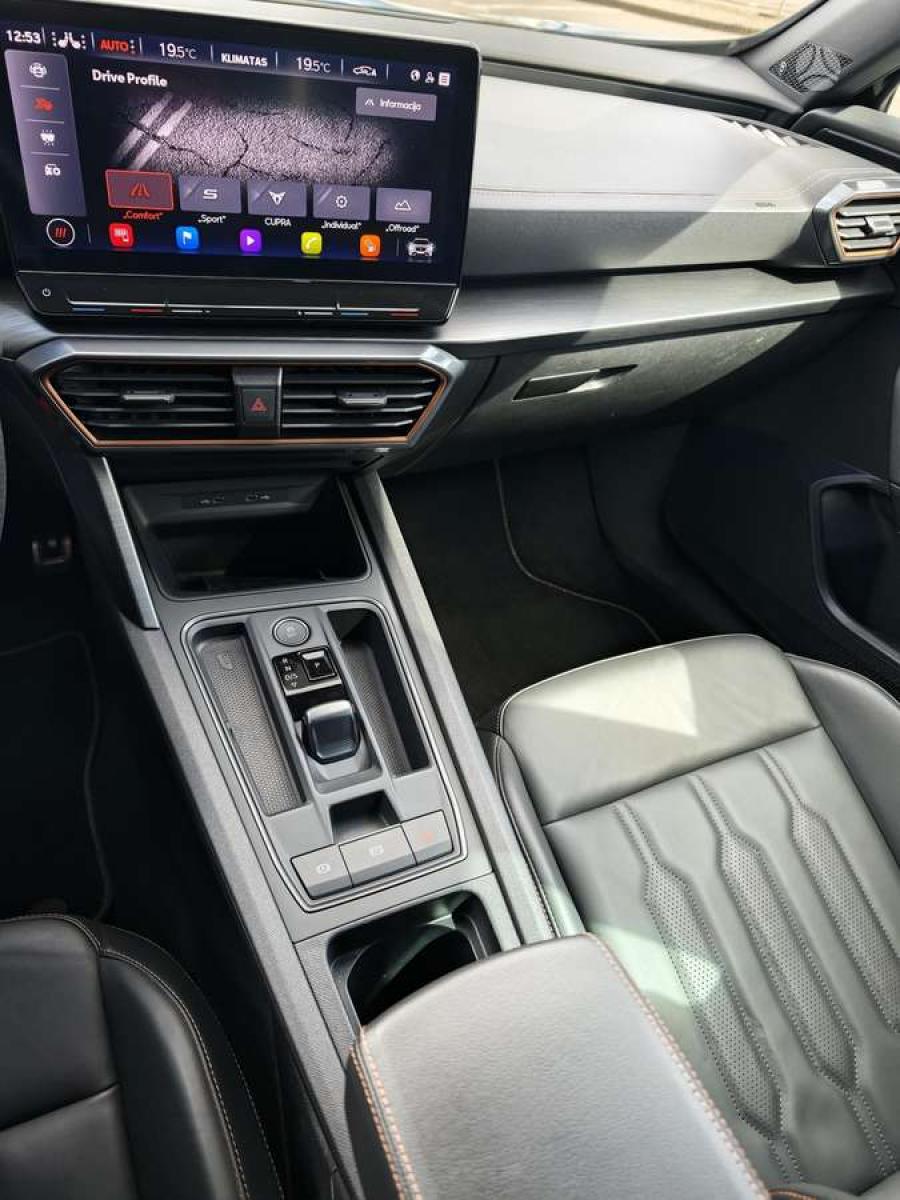 Black Cupra Formentor 2023 in Vilnius, with an engine capacity of 1.98 L and mileage of 76 thousand km for 27000 €, photo 18 on AUTOMOTO.COM.LV