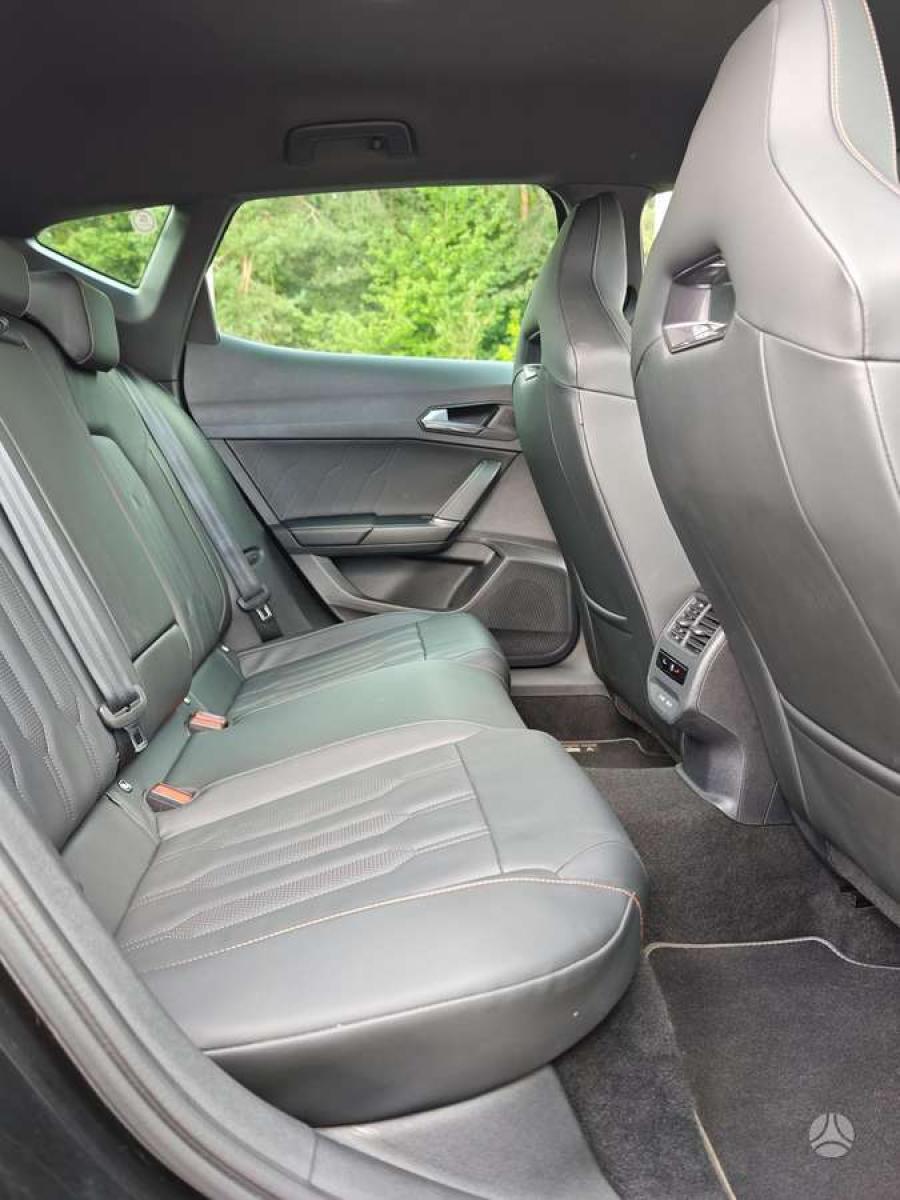 Black Cupra Formentor 2023 in Vilnius, with an engine capacity of 1.98 L and mileage of 76 thousand km for 27000 €, photo 34 on AUTOMOTO.COM.LV