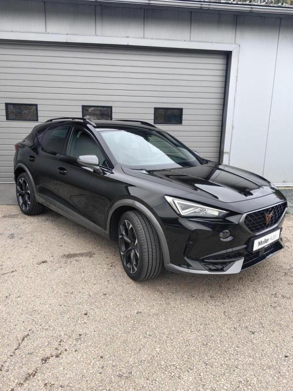 Melns Cupra Formentor 2023 Jelgava, ar dzinēja tilpumu 2.00 L un nobraukumu 76 tūkst. km par 26250 €, foto 3 vietnē AUTOMOTO.COM.LV