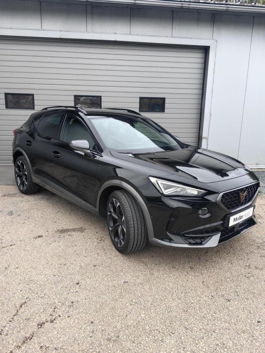 Melns Cupra Formentor 2023 Jelgava, ar dzinēja tilpumu 2.00 L un nobraukumu 76 tūkst. km par 26250 €, foto 3 vietnē AUTOMOTO.COM.LV