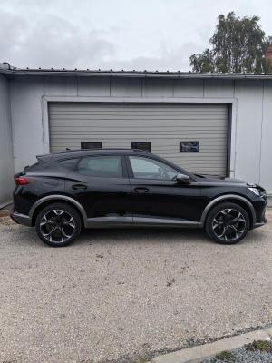 Melns Cupra Formentor 2023 Jelgava, ar dzinēja tilpumu 2.00 L un nobraukumu 76 tūkst. km par 26250 €, foto 8 vietnē AUTOMOTO.COM.LV
