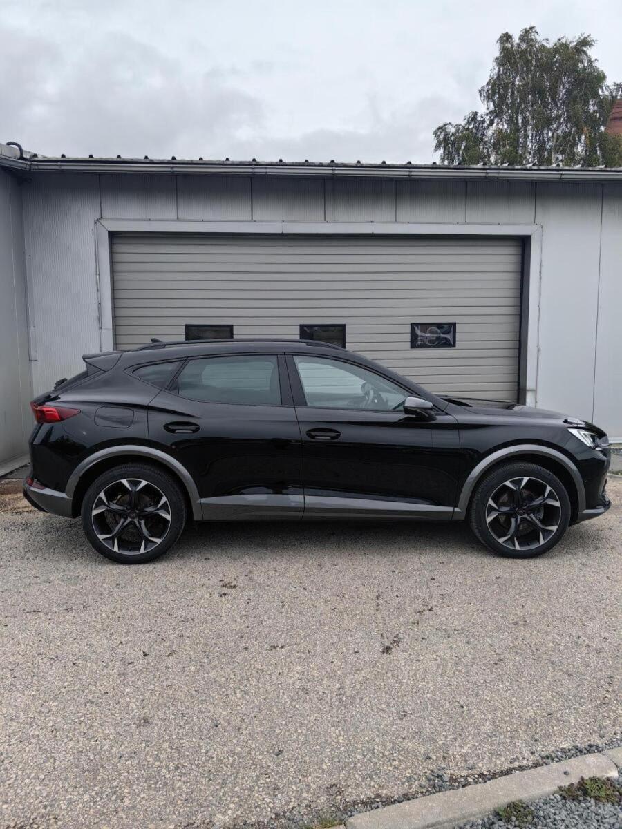 Melns Cupra Formentor 2023 Jelgava, ar dzinēja tilpumu 2.00 L un nobraukumu 76 tūkst. km par 26250 €, foto 8 vietnē AUTOMOTO.COM.LV