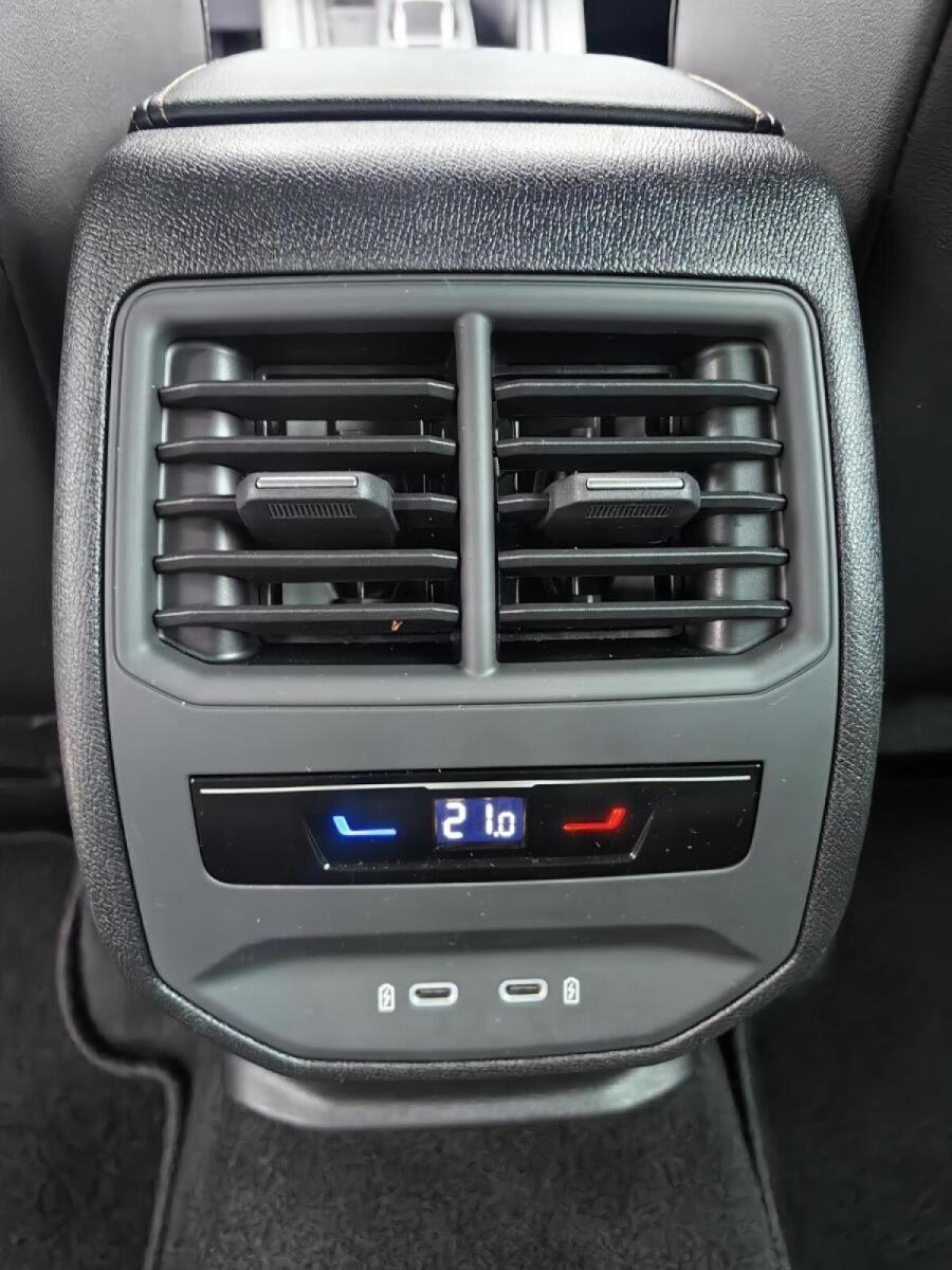 Melns Cupra Formentor 2023 Jelgava, ar dzinēja tilpumu 2.00 L un nobraukumu 76 tūkst. km par 26250 €, foto 12 vietnē AUTOMOTO.COM.LV
