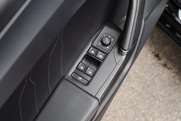 Cupra Formentor 2023 in Riga on AUTOMOTO.COM.LV Black Cupra Formentor 2023 in Riga, with an engine capacity of 1.40 L and mileage of 41 thousand km for 25500 €, photo 11 on AUTOMOTO.COM.LV