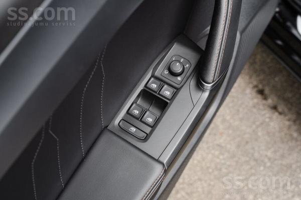 Black Cupra Formentor 2023 in Riga, with an engine capacity of 1.40 L and mileage of 41 thousand km for 25500 €, photo 11 on AUTOMOTO.COM.LV