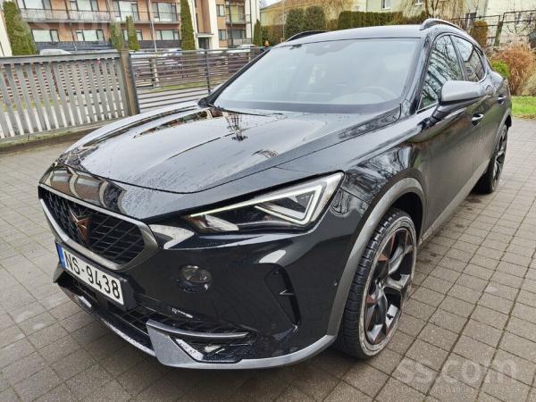 Черный Cupra Formentor 2023 в Юрмала, объемом двигателя 2.00 л и пробегом 36 тыс. км за 28500 €, фото 4 на AUTOMOTO.COM.LV
