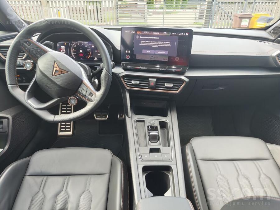 Melns Cupra Formentor 2023 Jūrmala, ar dzinēja tilpumu 2.00 L un nobraukumu 36 tūkst. km par 28500 €, foto 9 vietnē AUTOMOTO.COM.LV
