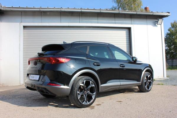 Cupra Formentor 2023 in Jelgava on AUTOMOTO.COM.LV Black Cupra Formentor 2023 in Jelgava, with an engine capacity of 2.00 L and mileage of 77 thousand km for 24900 €, photo 4 on AUTOMOTO.COM.LV