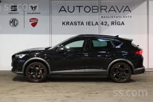 Melns Cupra Formentor 2023 Rīga, ar dzinēja tilpumu 2.00 L un nobraukumu 36 tūkst. km par 27990 €, foto 5 vietnē AUTOMOTO.COM.LV