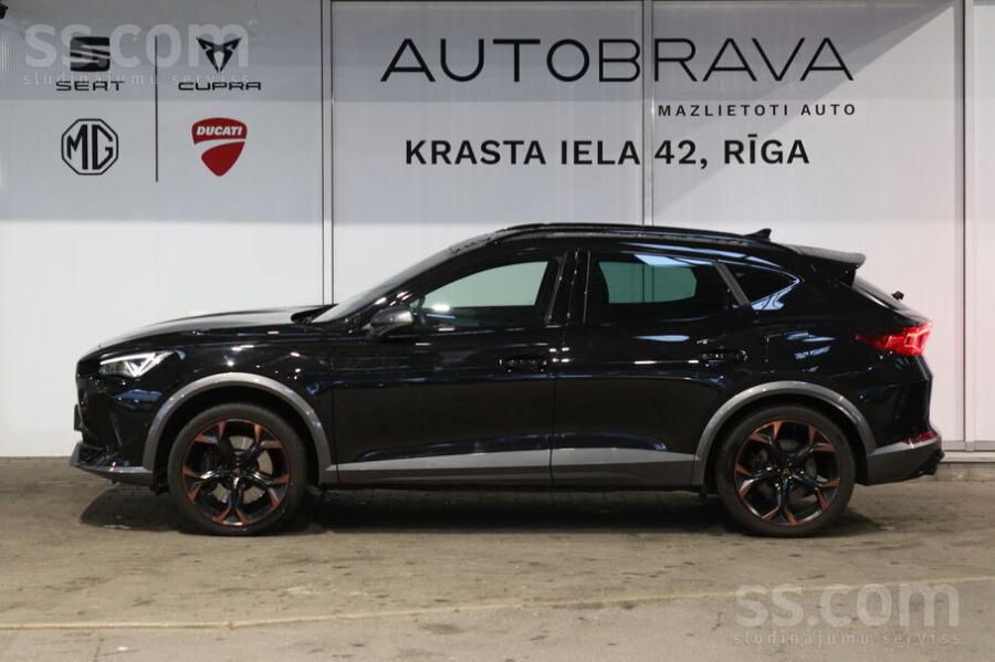 Melns Cupra Formentor 2023 Rīga, ar dzinēja tilpumu 2.00 L un nobraukumu 36 tūkst. km par 27990 €, foto 5 vietnē AUTOMOTO.COM.LV