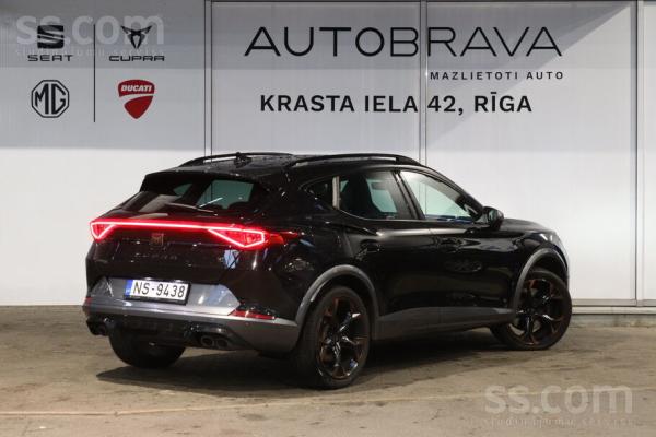 Melns Cupra Formentor 2023 Rīga, ar dzinēja tilpumu 2.00 L un nobraukumu 36 tūkst. km par 27990 €, foto 7 vietnē AUTOMOTO.COM.LV