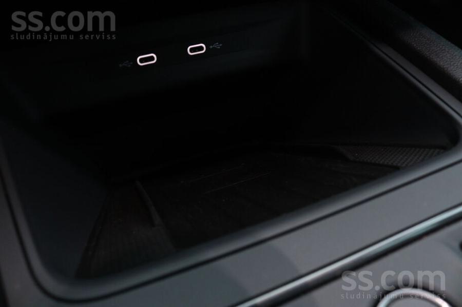 Melns Cupra Formentor 2023 Rīga, ar dzinēja tilpumu 2.00 L un nobraukumu 36 tūkst. km par 27990 €, foto 27 vietnē AUTOMOTO.COM.LV