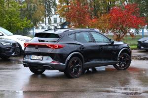 Melns Cupra Formentor 2023 Rīga, ar dzinēja tilpumu 2.00 L un nobraukumu 36 tūkst. km par 27990 €, foto 34 vietnē AUTOMOTO.COM.LV