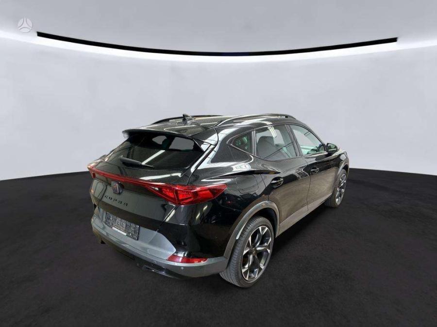 Black Cupra Formentor 2023 in Vilnius, with an engine capacity of 1.97 L and mileage of 122 thousand km for 21200 €, photo 3 on AUTOMOTO.COM.LV