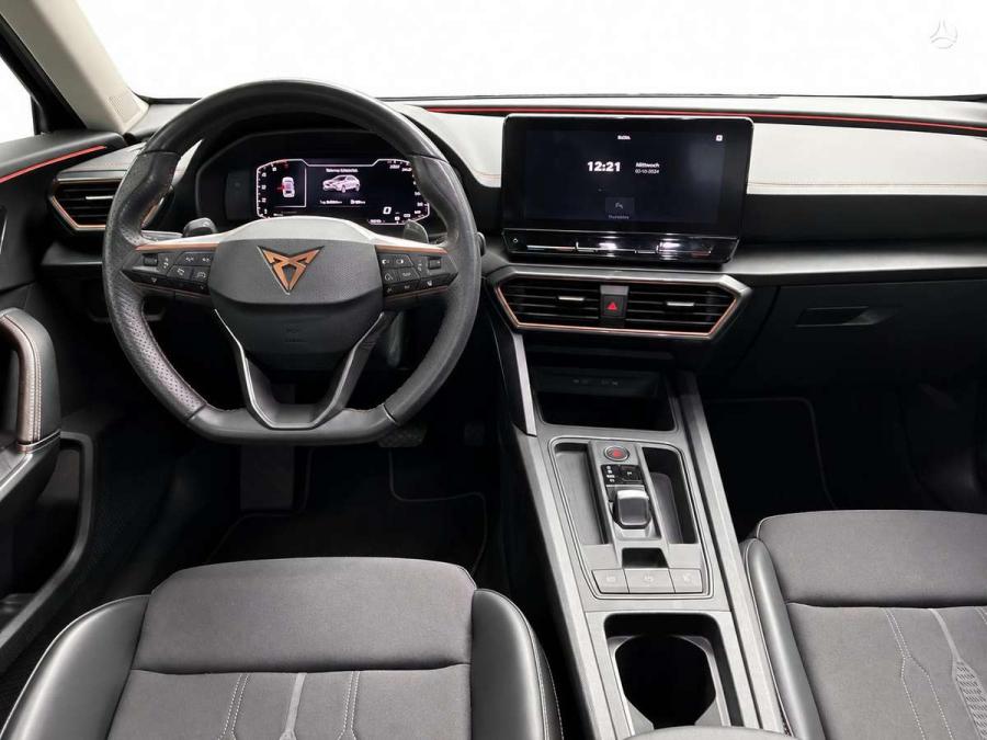 Black Cupra Formentor 2023 in Vilnius, with an engine capacity of 1.97 L and mileage of 122 thousand km for 21200 €, photo 7 on AUTOMOTO.COM.LV