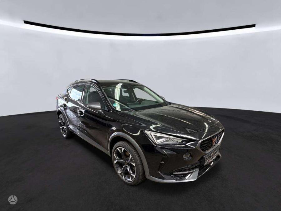 Black Cupra Formentor 2023 in Vilnius, with an engine capacity of 1.97 L and mileage of 122 thousand km for 21200 €, photo 15 on AUTOMOTO.COM.LV