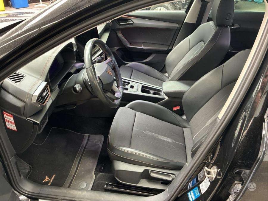 Black Cupra Formentor 2023 in Vilnius, with an engine capacity of 1.97 L and mileage of 122 thousand km for 21200 €, photo 19 on AUTOMOTO.COM.LV