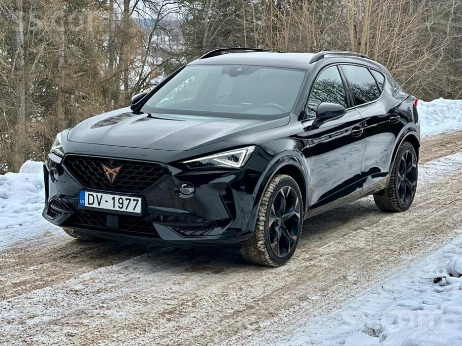 Black Cupra Formentor 2024 in Riga, with an engine capacity of 2.00 L and mileage of 45 thousand km for 30200 €, photo 3 on AUTOMOTO.COM.LV