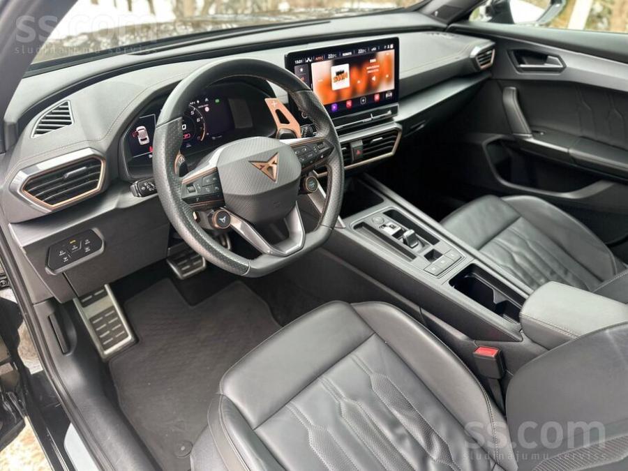 Black Cupra Formentor 2024 in Riga, with an engine capacity of 2.00 L and mileage of 45 thousand km for 30200 €, photo 6 on AUTOMOTO.COM.LV