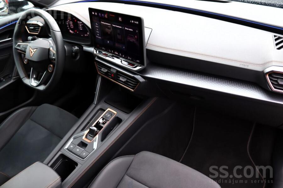 Melns Cupra Formentor 2024 Rīga, ar dzinēja tilpumu 1.50 L un nobraukumu 20 tūkst. km par 28990 €, foto 23 vietnē AUTOMOTO.COM.LV