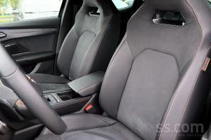 Melns Cupra Formentor 2024 Rīga, ar dzinēja tilpumu 1.50 L un nobraukumu 20 tūkst. km par 28990 €, foto 24 vietnē AUTOMOTO.COM.LV