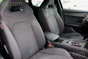 Melns Cupra Formentor 2024 Rīga, ar dzinēja tilpumu 1.50 L un nobraukumu 20 tūkst. km par 28990 €, foto 25 vietnē AUTOMOTO.COM.LV