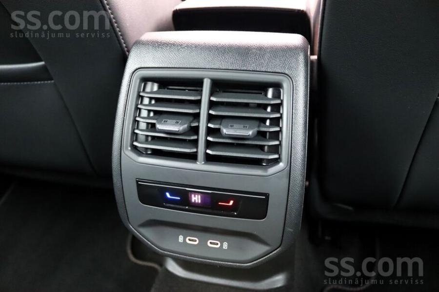 Melns Cupra Formentor 2024 Rīga, ar dzinēja tilpumu 1.50 L un nobraukumu 20 tūkst. km par 28990 €, foto 30 vietnē AUTOMOTO.COM.LV