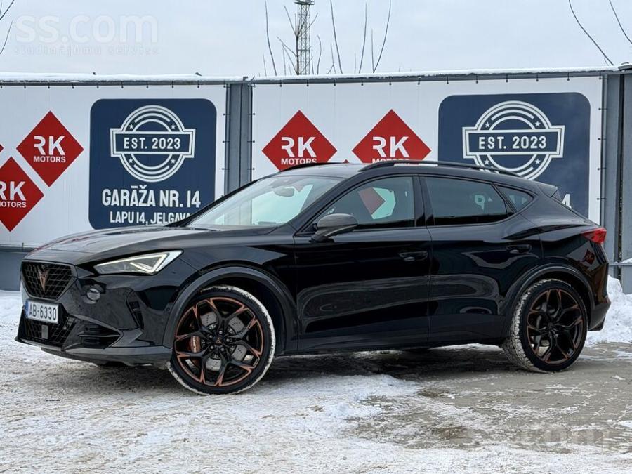Melns Cupra Formentor 2024 Jelgava, ar dzinēja tilpumu 2.50 L un nobraukumu 23 tūkst. km par 41500 €, foto 7 vietnē AUTOMOTO.COM.LV
