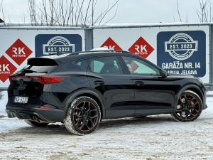 Melns Cupra Formentor 2024 Jelgava, ar dzinēja tilpumu 2.50 L un nobraukumu 23 tūkst. km par 41500 €, foto 9 vietnē AUTOMOTO.COM.LV