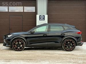 Melns Cupra Formentor 2024 Jelgava, ar dzinēja tilpumu 2.50 L un nobraukumu 23 tūkst. km par 41500 €, foto 11 vietnē AUTOMOTO.COM.LV