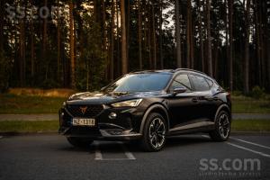 Melns Cupra Formentor 2024 Rīga, ar dzinēja tilpumu 1.50 L un nobraukumu 40 tūkst. km par 25450 €, foto  vietnē AUTOMOTO.COM.LV