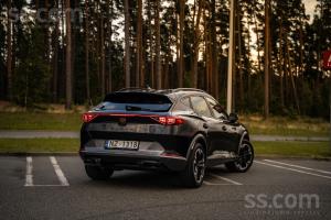 Black Cupra Formentor 2024 in Riga, with an engine capacity of 1.50 L and mileage of 40 thousand km for 25450 €, photo 6 on AUTOMOTO.COM.LV