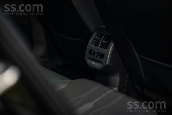 Черный Cupra Formentor 2024 в Рига, объемом двигателя 1.50 л и пробегом 40 тыс. км за 25450 €, фото 9 на AUTOMOTO.COM.LV