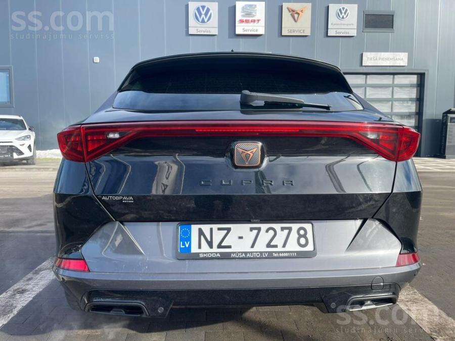 Melns Cupra Formentor 2024 Rīga, ar dzinēja tilpumu 1.50 L un nobraukumu 72 tūkst. km par 23700 €, foto 5 vietnē AUTOMOTO.COM.LV