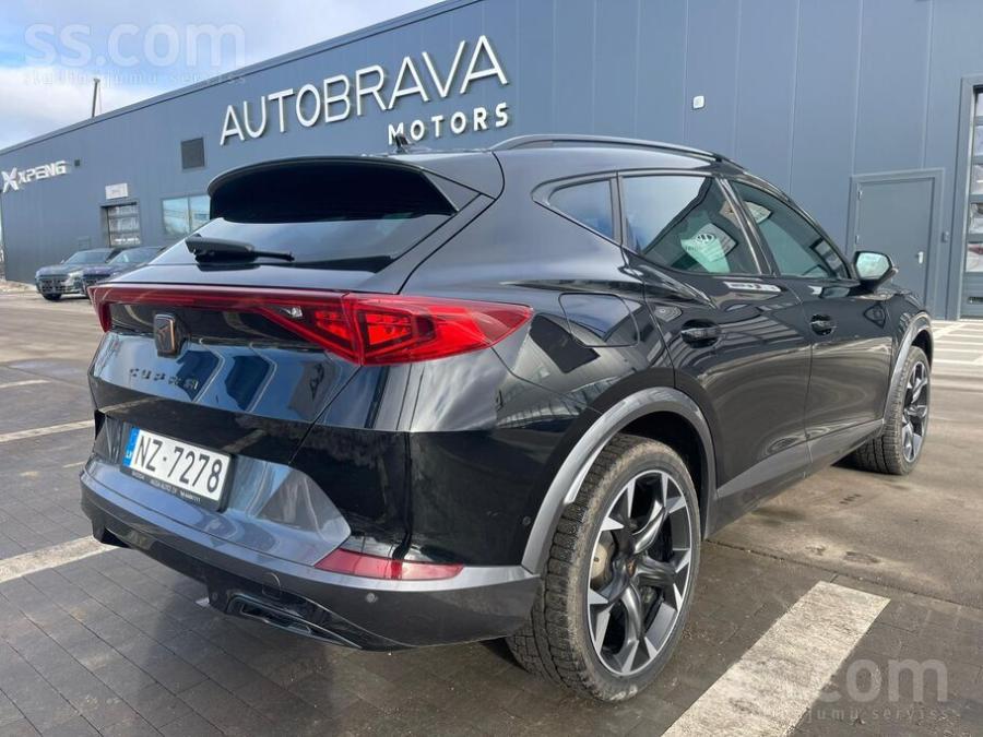 Melns Cupra Formentor 2024 Rīga, ar dzinēja tilpumu 1.50 L un nobraukumu 72 tūkst. km par 23700 €, foto 6 vietnē AUTOMOTO.COM.LV
