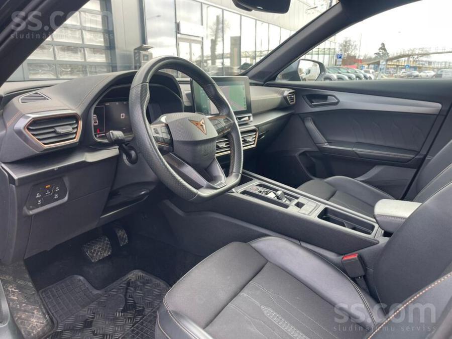 Melns Cupra Formentor 2024 Rīga, ar dzinēja tilpumu 1.50 L un nobraukumu 72 tūkst. km par 23700 €, foto 16 vietnē AUTOMOTO.COM.LV