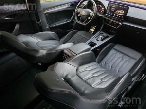 Black Cupra Formentor 2024 in Riga, with an engine capacity of 2.50 L and mileage of 29 thousand km for 39900 €, photo 9 on AUTOMOTO.COM.LV