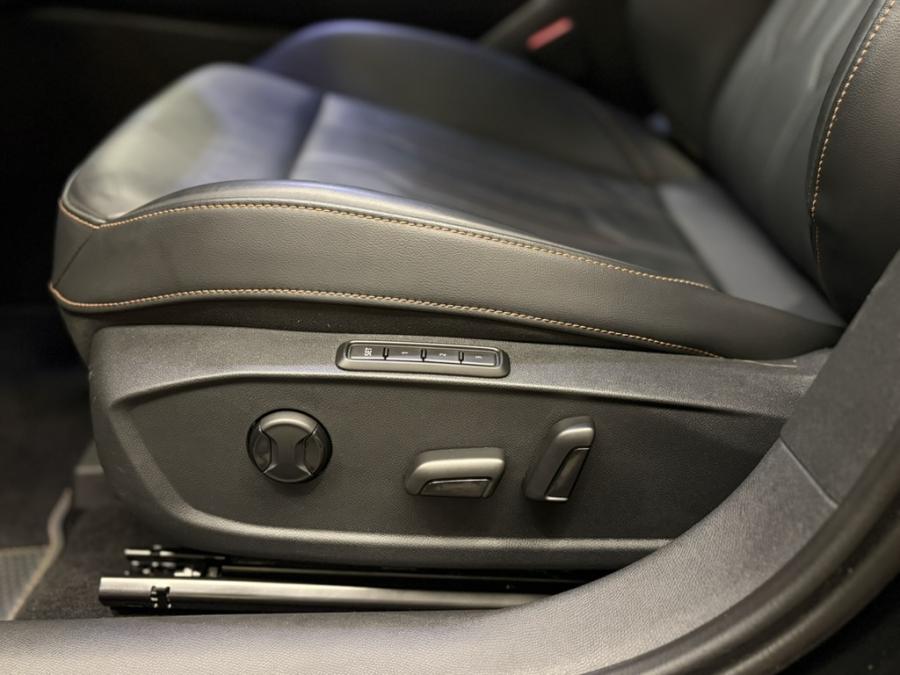 Melns Cupra Formentor 2024 Rīga, ar dzinēja tilpumu 2.50 L un nobraukumu 29 tūkst. km par 39990 €, foto 8 vietnē AUTOMOTO.COM.LV