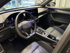 Melns Cupra Formentor 2024 Rīga, ar dzinēja tilpumu 2.50 L un nobraukumu 29 tūkst. km par 39990 €, foto 11 vietnē AUTOMOTO.COM.LV