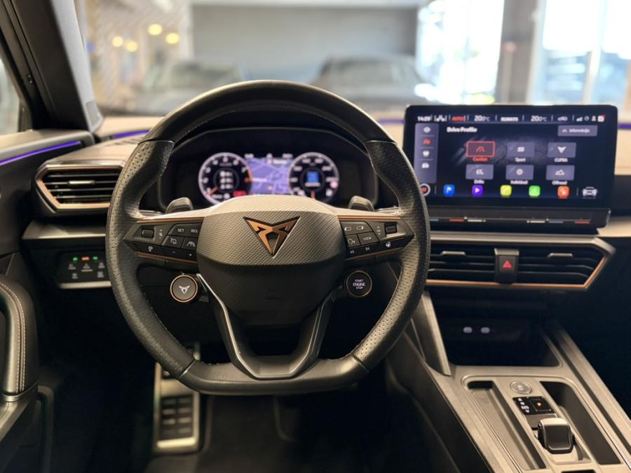 Melns Cupra Formentor 2024 Rīga, ar dzinēja tilpumu 2.50 L un nobraukumu 29 tūkst. km par 39990 €, foto 17 vietnē AUTOMOTO.COM.LV