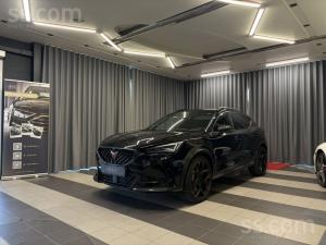 Melns Cupra Formentor 2024 Rīga, ar dzinēja tilpumu 2.50 L un nobraukumu 29 tūkst. km par 39990 €, foto  vietnē AUTOMOTO.COM.LV