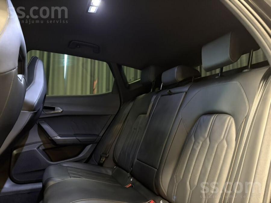Melns Cupra Formentor 2024 Rīga, ar dzinēja tilpumu 2.50 L un nobraukumu 29 tūkst. km par 39990 €, foto 39 vietnē AUTOMOTO.COM.LV