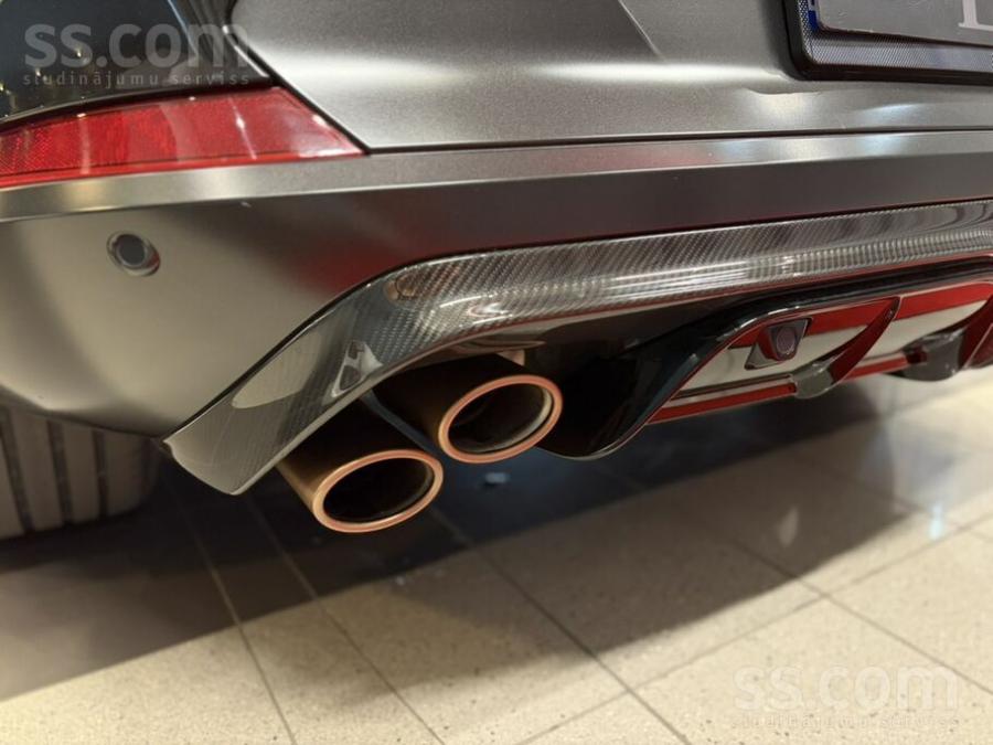 Melns Cupra Formentor 2024 Rīga, ar dzinēja tilpumu 2.50 L un nobraukumu 29 tūkst. km par 39990 €, foto 52 vietnē AUTOMOTO.COM.LV