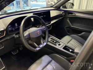 Melns Cupra Formentor 2024 Rīga, ar dzinēja tilpumu 2.50 L un nobraukumu 29 tūkst. km par 39990 €, foto 12 vietnē AUTOMOTO.COM.LV
