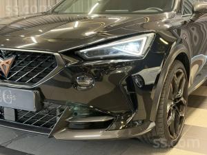 Melns Cupra Formentor 2024 Rīga, ar dzinēja tilpumu 2.50 L un nobraukumu 29 tūkst. km par 39990 €, foto 57 vietnē AUTOMOTO.COM.LV