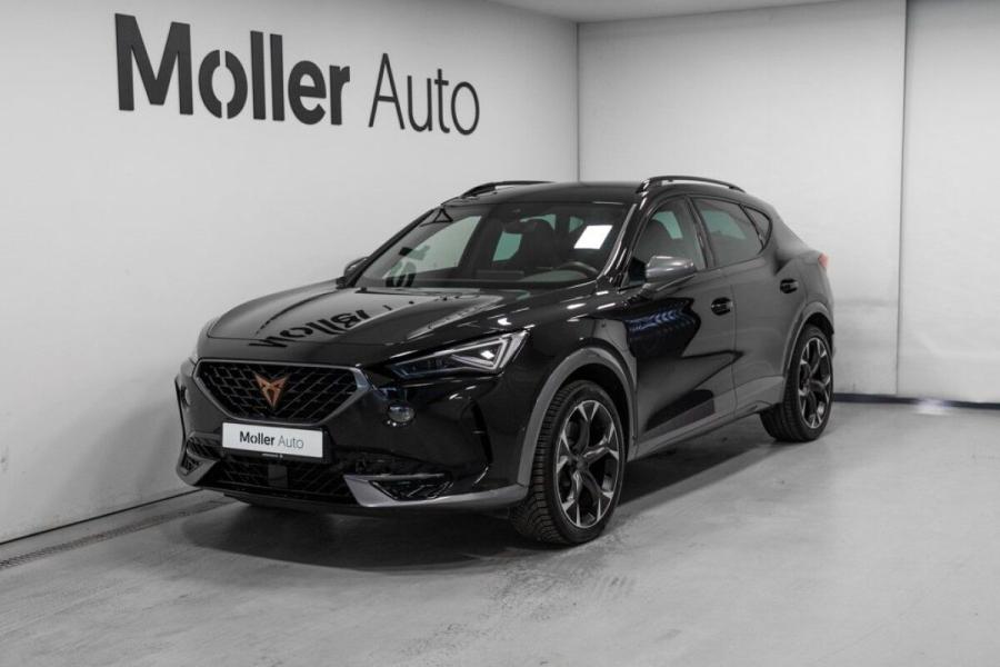 Black Cupra Formentor 2024 in Vilnius, with an engine capacity of 1.40 L and mileage of 61 thousand km for 28950 €, photo 1 on AUTOMOTO.COM.LV
