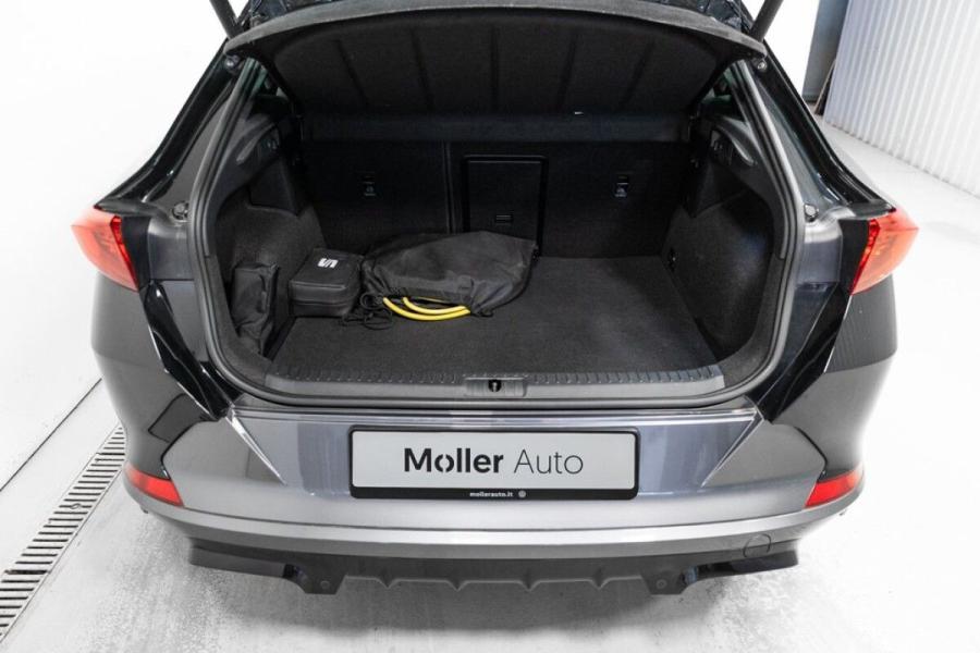 Black Cupra Formentor 2024 in Vilnius, with an engine capacity of 1.40 L and mileage of 61 thousand km for 28950 €, photo 25 on AUTOMOTO.COM.LV