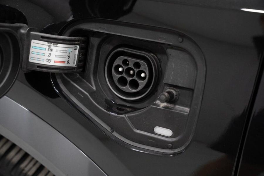 Black Cupra Formentor 2024 in Vilnius, with an engine capacity of 1.40 L and mileage of 61 thousand km for 28950 €, photo 27 on AUTOMOTO.COM.LV