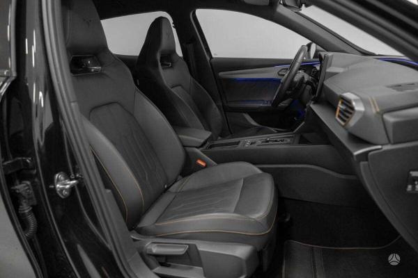 Melns Cupra Formentor 2024 Viļņa, ar dzinēja tilpumu 1.40 L un nobraukumu 61 tūkst. km par 28950 €, foto 7 vietnē AUTOMOTO.COM.LV